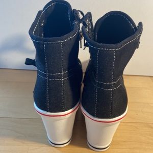 Converse | Shoes | New Max Star High Top Sneakers | Poshmark